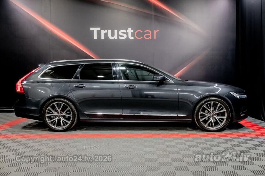 Pelēks Volvo V90 2018 Pērnava, ar dzinēja tilpumu 2.00 L un nobraukumu 184 tūkst. km par 18900 €, foto 9 vietnē AUTOMOTO.COM.LV
