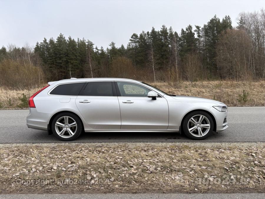 Grey Volvo V90 2018 in Tallinn, with an engine capacity of 2.00 L and mileage of 205 thousand km for 21900 €, photo 3 on AUTOMOTO.COM.LV