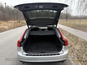 Grey Volvo V90 2018 in Tallinn, with an engine capacity of 2.00 L and mileage of 205 thousand km for 21900 €, photo 15 on AUTOMOTO.COM.LV
