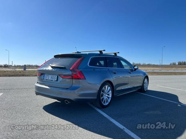 Grey Volvo V90 2018 in Tallinn, with an engine capacity of 2.00 L and mileage of 148 thousand km for 24900 €, photo 5 on AUTOMOTO.COM.LV