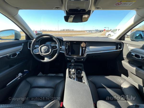 Grey Volvo V90 2018 in Tallinn, with an engine capacity of 2.00 L and mileage of 148 thousand km for 24900 €, photo 10 on AUTOMOTO.COM.LV