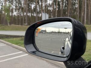 Grey Volvo V90 2018 in Riga, with an engine capacity of 2.00 L and mileage of 151 thousand km for 24750 €, photo 23 on AUTOMOTO.COM.LV