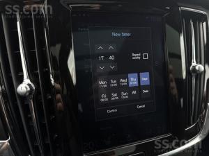 Grey Volvo V90 2018 in Riga, with an engine capacity of 2.00 L and mileage of 151 thousand km for 24750 €, photo 27 on AUTOMOTO.COM.LV