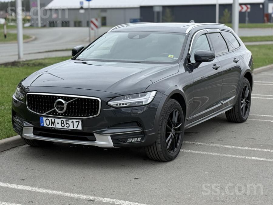Grey Volvo V90 2018 in Riga, with an engine capacity of 2.00 L and mileage of 151 thousand km for 24750 €, photo 30 on AUTOMOTO.COM.LV