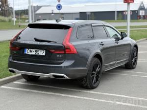 Grey Volvo V90 2018 in Riga, with an engine capacity of 2.00 L and mileage of 151 thousand km for 24750 €, photo 33 on AUTOMOTO.COM.LV