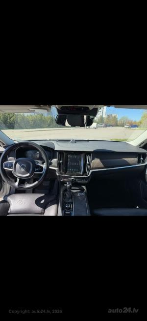 Pelēks Volvo V90 2018 Tallina, ar dzinēja tilpumu 2.00 L un nobraukumu 148 tūkst. km par 25950 €, foto 6 vietnē AUTOMOTO.COM.LV