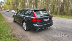 Pelēks Volvo V90 2018 Tallina, ar dzinēja tilpumu 2.00 L un nobraukumu 240 tūkst. km par 16990 €, foto 7 vietnē AUTOMOTO.COM.LV