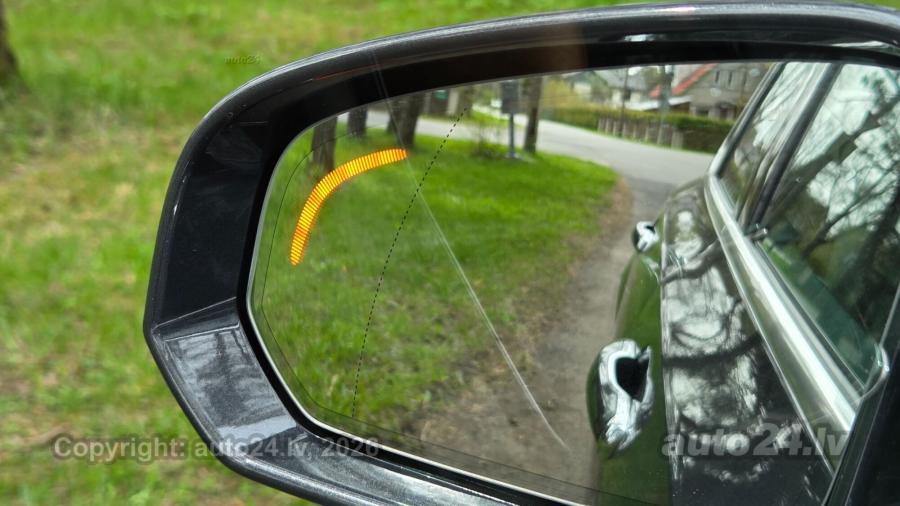 Pelēks Volvo V90 2018 Tallina, ar dzinēja tilpumu 2.00 L un nobraukumu 240 tūkst. km par 16990 €, foto 17 vietnē AUTOMOTO.COM.LV