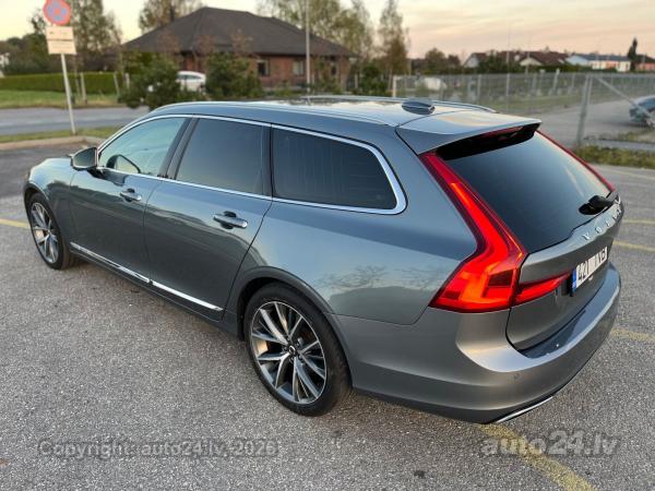 Grey Volvo V90 2018 in Tartu, with an engine capacity of 2.00 L and mileage of 201 thousand km for 17900 €, photo 3 on AUTOMOTO.COM.LV
