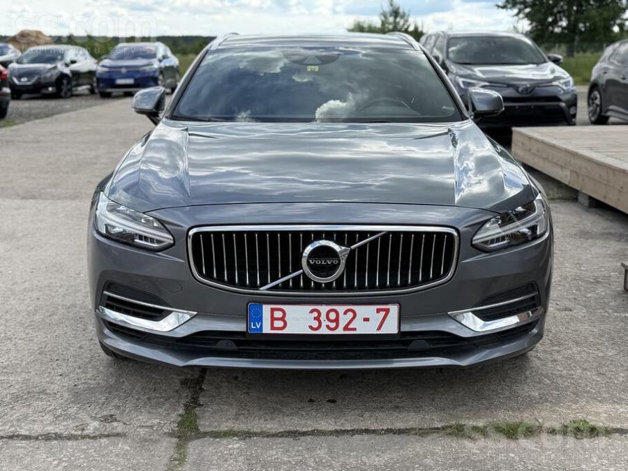 Pelēks Volvo V90 2018 Rīga, ar dzinēja tilpumu 2.00 L un nobraukumu 157 tūkst. km par 19990 €, foto 3 vietnē AUTOMOTO.COM.LV