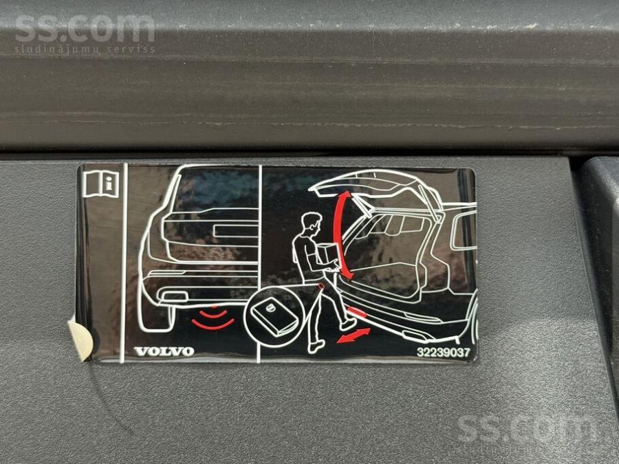 Pelēks Volvo V90 2018 Rīga, ar dzinēja tilpumu 2.00 L un nobraukumu 157 tūkst. km par 19990 €, foto 16 vietnē AUTOMOTO.COM.LV