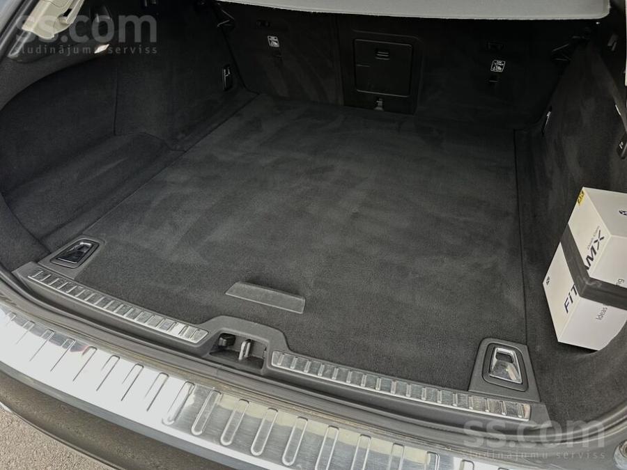 Pelēks Volvo V90 2018 Jelgava, ar dzinēja tilpumu 2.00 L un nobraukumu 220 tūkst. km par 18300 €, foto 12 vietnē AUTOMOTO.COM.LV