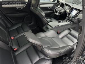 Pelēks Volvo V90 2018 Jelgava, ar dzinēja tilpumu 2.00 L un nobraukumu 220 tūkst. km par 18300 €, foto 15 vietnē AUTOMOTO.COM.LV