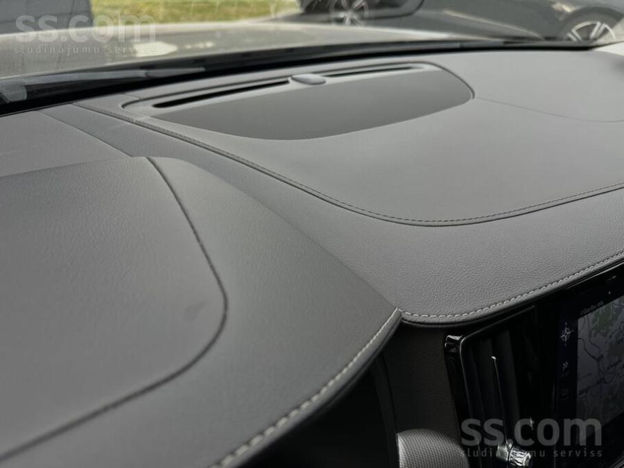 Pelēks Volvo V90 2018 Jelgava, ar dzinēja tilpumu 2.00 L un nobraukumu 220 tūkst. km par 18300 €, foto 22 vietnē AUTOMOTO.COM.LV