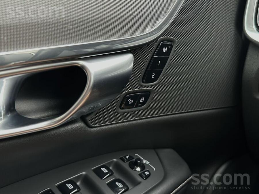 Pelēks Volvo V90 2018 Jelgava, ar dzinēja tilpumu 2.00 L un nobraukumu 220 tūkst. km par 18300 €, foto 24 vietnē AUTOMOTO.COM.LV
