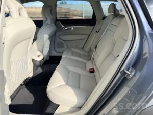 Pelēks Volvo V90 2018 Rīga, ar dzinēja tilpumu 2.00 L un nobraukumu 215 tūkst. km par 18995 €, foto 9 vietnē AUTOMOTO.COM.LV