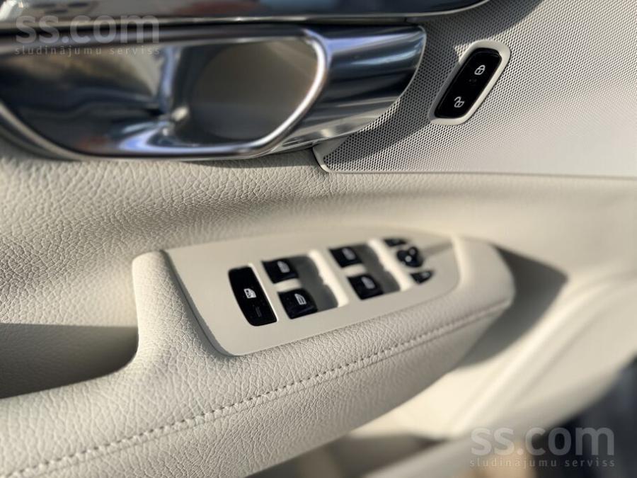 Pelēks Volvo V90 2018 Rīga, ar dzinēja tilpumu 2.00 L un nobraukumu 215 tūkst. km par 18995 €, foto 12 vietnē AUTOMOTO.COM.LV