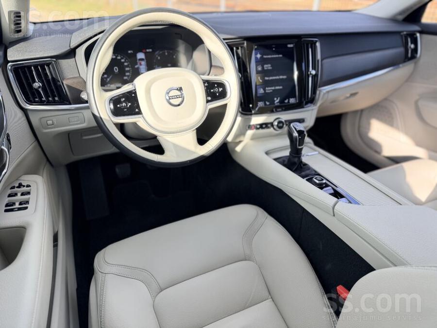 Pelēks Volvo V90 2018 Rīga, ar dzinēja tilpumu 2.00 L un nobraukumu 215 tūkst. km par 18995 €, foto 15 vietnē AUTOMOTO.COM.LV