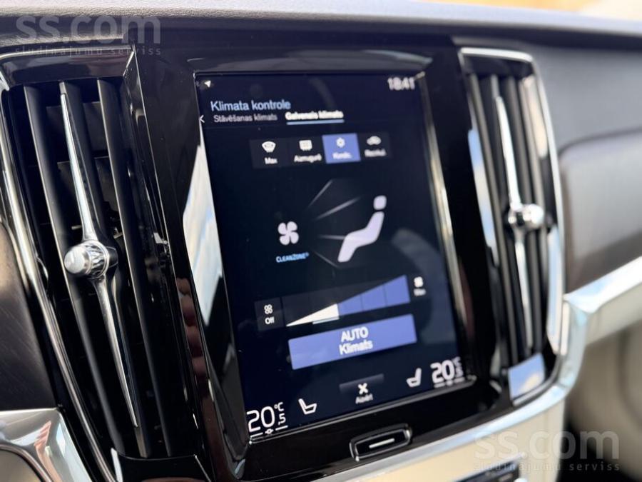 Pelēks Volvo V90 2018 Rīga, ar dzinēja tilpumu 2.00 L un nobraukumu 215 tūkst. km par 18995 €, foto 20 vietnē AUTOMOTO.COM.LV