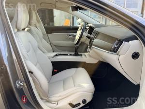 Pelēks Volvo V90 2018 Rīga, ar dzinēja tilpumu 2.00 L un nobraukumu 215 tūkst. km par 18995 €, foto 27 vietnē AUTOMOTO.COM.LV