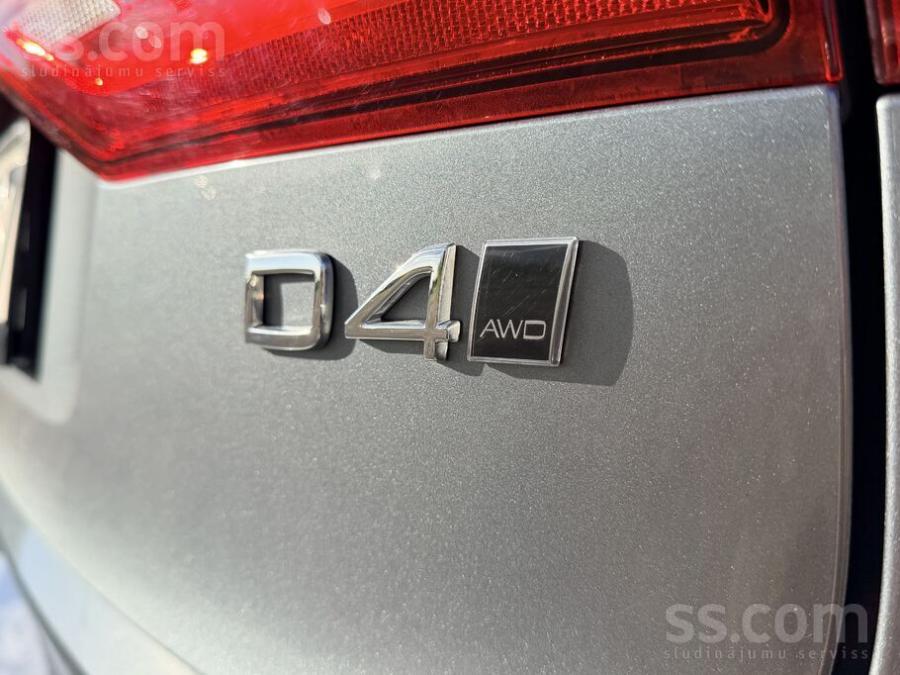 Pelēks Volvo V90 2018 Rīga, ar dzinēja tilpumu 2.00 L un nobraukumu 215 tūkst. km par 18995 €, foto 29 vietnē AUTOMOTO.COM.LV