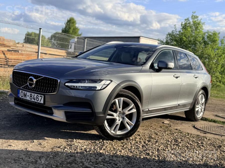 Pelēks Volvo V90 2018 Rīga, ar dzinēja tilpumu 2.00 L un nobraukumu 215 tūkst. km par 18995 €, foto 31 vietnē AUTOMOTO.COM.LV