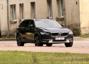 Pelēks Volvo V90 2018 Jūrmala, ar dzinēja tilpumu 2.00 L un nobraukumu 225 tūkst. km par 22500 €, foto  vietnē AUTOMOTO.COM.LV
