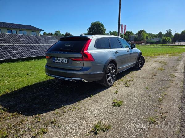 Pelēks Volvo V90 2018 Tallina, ar dzinēja tilpumu 2.00 L un nobraukumu 220 tūkst. km par 23500 €, foto 4 vietnē AUTOMOTO.COM.LV