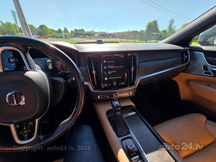Серый Вольво В90 2018 в Таллин, объемом двигателя 2.00 л и пробегом 220 тыс. км за 23500 €, фото 12 на AUTOMOTO.COM.LV