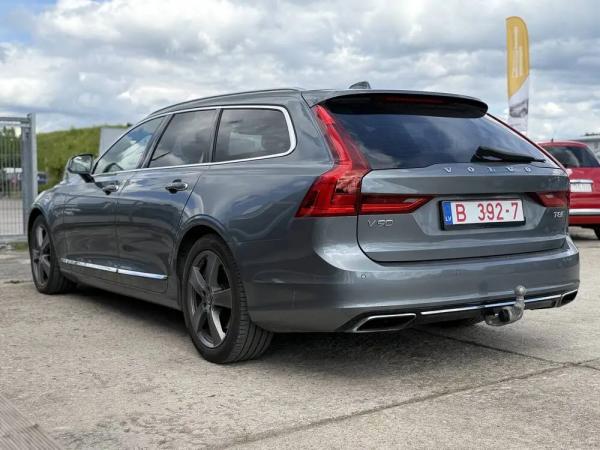 Pelēks Volvo V90 2018 Rīga, ar dzinēja tilpumu 2.00 L un nobraukumu 157 tūkst. km par 19990 €, foto 6 vietnē AUTOMOTO.COM.LV