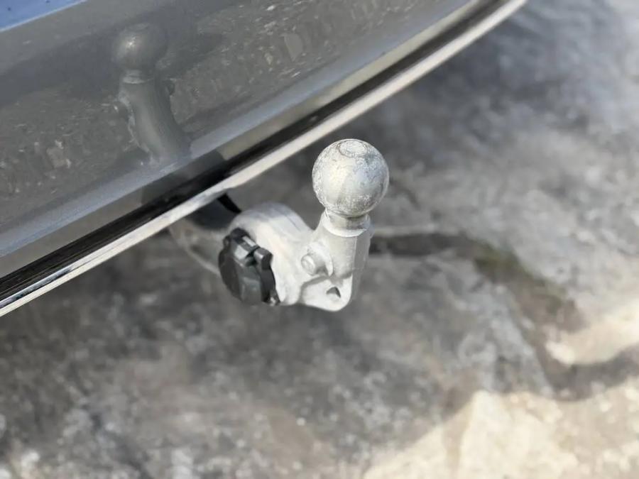 Pelēks Volvo V90 2018 Rīga, ar dzinēja tilpumu 2.00 L un nobraukumu 157 tūkst. km par 19990 €, foto 9 vietnē AUTOMOTO.COM.LV