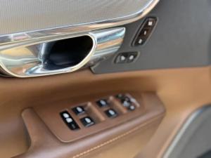 Pelēks Volvo V90 2018 Rīga, ar dzinēja tilpumu 2.00 L un nobraukumu 157 tūkst. km par 19990 €, foto 12 vietnē AUTOMOTO.COM.LV