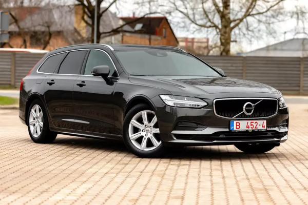 Pelēks Volvo V90 2018 Jelgava, ar dzinēja tilpumu 2.00 L un nobraukumu 187 tūkst. km par 15000 €, foto 2 vietnē AUTOMOTO.COM.LV