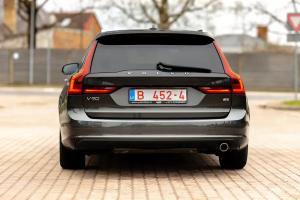 Grey Volvo V90 2018 in Jelgava, with an engine capacity of 2.00 L and mileage of 187 thousand km for 15000 €, photo 7 on AUTOMOTO.COM.LV