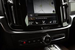 Grey Volvo V90 2018 in Jelgava, with an engine capacity of 2.00 L and mileage of 187 thousand km for 15000 €, photo 13 on AUTOMOTO.COM.LV