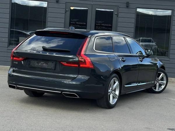 Pelēks Volvo V90 2018 Jelgava, ar dzinēja tilpumu 2.00 L un nobraukumu 220 tūkst. km par 18300 €, foto 4 vietnē AUTOMOTO.COM.LV