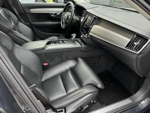 Pelēks Volvo V90 2018 Jelgava, ar dzinēja tilpumu 2.00 L un nobraukumu 220 tūkst. km par 18300 €, foto 7 vietnē AUTOMOTO.COM.LV