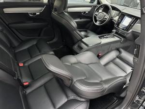 Pelēks Volvo V90 2018 Jelgava, ar dzinēja tilpumu 2.00 L un nobraukumu 220 tūkst. km par 18300 €, foto 15 vietnē AUTOMOTO.COM.LV