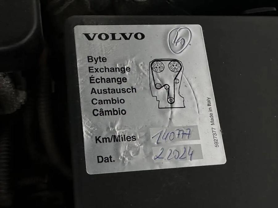Pelēks Volvo V90 2018 Jelgava, ar dzinēja tilpumu 2.00 L un nobraukumu 220 tūkst. km par 18300 €, foto 28 vietnē AUTOMOTO.COM.LV