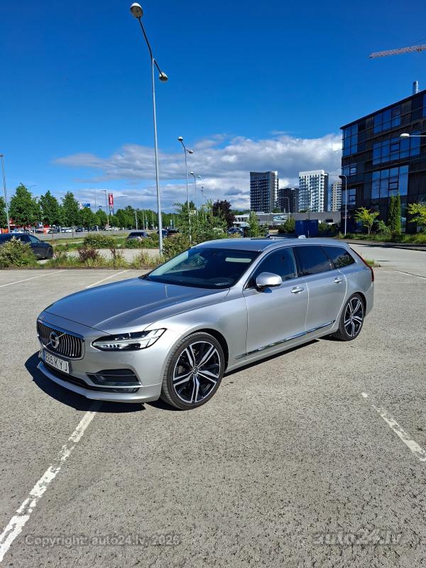 Grey Volvo V90 2018 in Tallinn, with an engine capacity of 2.00 L and mileage of 189 thousand km for 20999 €, photo 6 on AUTOMOTO.COM.LV