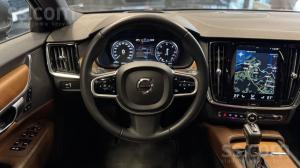 Grey Volvo V90 2018 in Riga, with an engine capacity of 2.00 L and mileage of 196 thousand km for 16990 €, photo 12 on AUTOMOTO.COM.LV