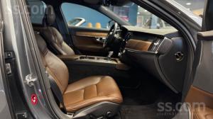 Grey Volvo V90 2018 in Riga, with an engine capacity of 2.00 L and mileage of 196 thousand km for 16990 €, photo 21 on AUTOMOTO.COM.LV