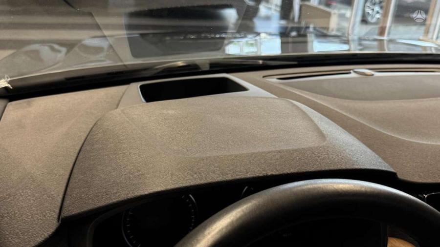 Pelēks Volvo V90 2018 Rīga, ar dzinēja tilpumu 2.00 L un nobraukumu 196 tūkst. km par 16990 €, foto 14 vietnē AUTOMOTO.COM.LV