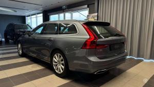 Grey Volvo V90 2018 in Riga, with an engine capacity of 2.00 L and mileage of 196 thousand km for 16990 €, photo 8 on AUTOMOTO.COM.LV