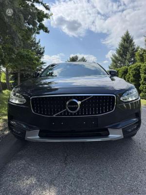 Grey Volvo V90 2018 in Alytus, with an engine capacity of 1.97 L and mileage of 283 thousand km for 16799 €, photo 17 on AUTOMOTO.COM.LV