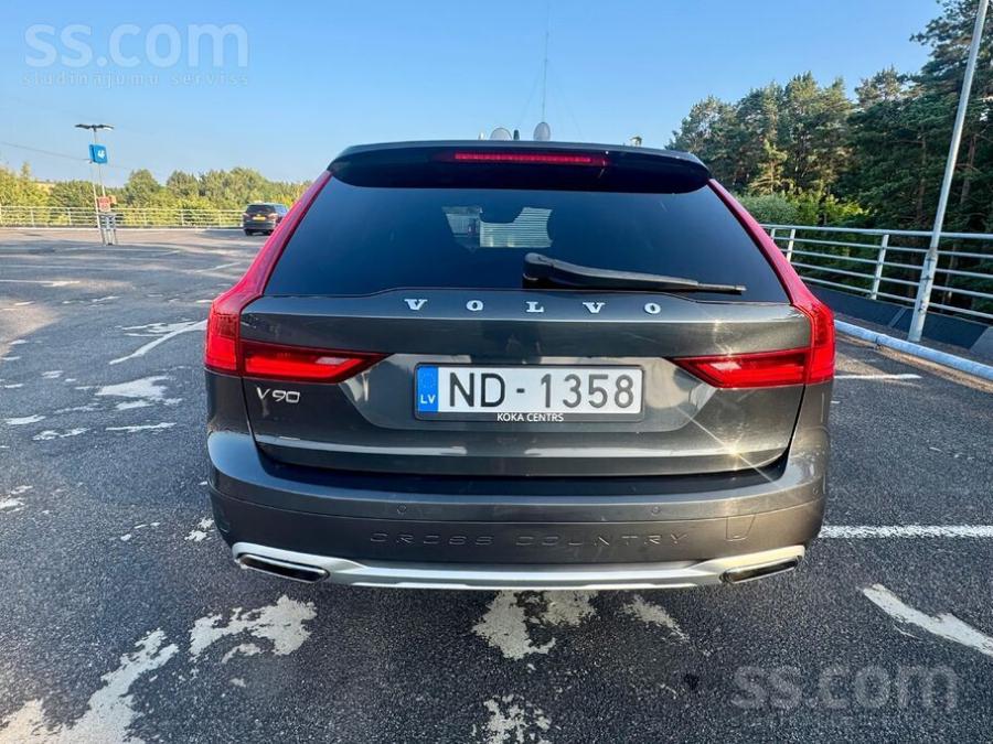 Pelēks Volvo V90 2018 Rīga, ar dzinēja tilpumu 2.00 L un nobraukumu 232 tūkst. km par 17000 €, foto 8 vietnē AUTOMOTO.COM.LV