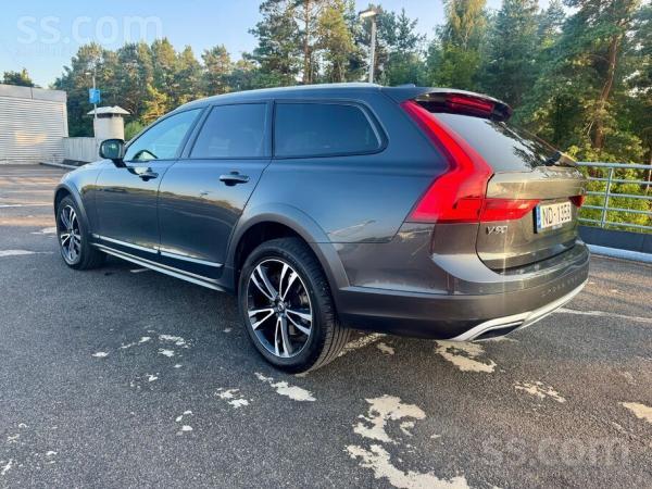 Pelēks Volvo V90 2018 Rīga, ar dzinēja tilpumu 2.00 L un nobraukumu 232 tūkst. km par 17000 €, foto 8 vietnē AUTOMOTO.COM.LV