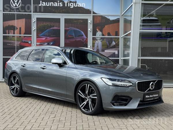 Grey Volvo V90 2018 in Valmiera, with an engine capacity of 2.00 L and mileage of 183 thousand km for 22500 €, photo 1 on AUTOMOTO.COM.LV