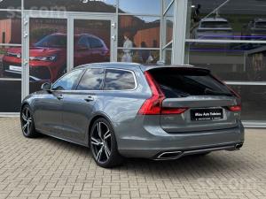 Grey Volvo V90 2018 in Valmiera, with an engine capacity of 2.00 L and mileage of 183 thousand km for 22500 €, photo 5 on AUTOMOTO.COM.LV