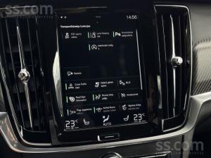 Grey Volvo V90 2018 in Valmiera, with an engine capacity of 2.00 L and mileage of 183 thousand km for 22500 €, photo 17 on AUTOMOTO.COM.LV